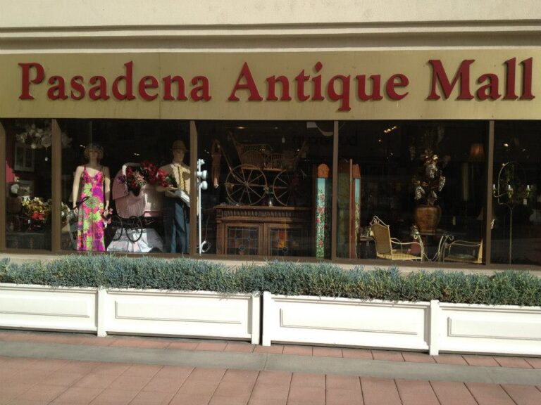 Lakeland Antique Mall (2025) — Florida’s Vintage Shopping Destination